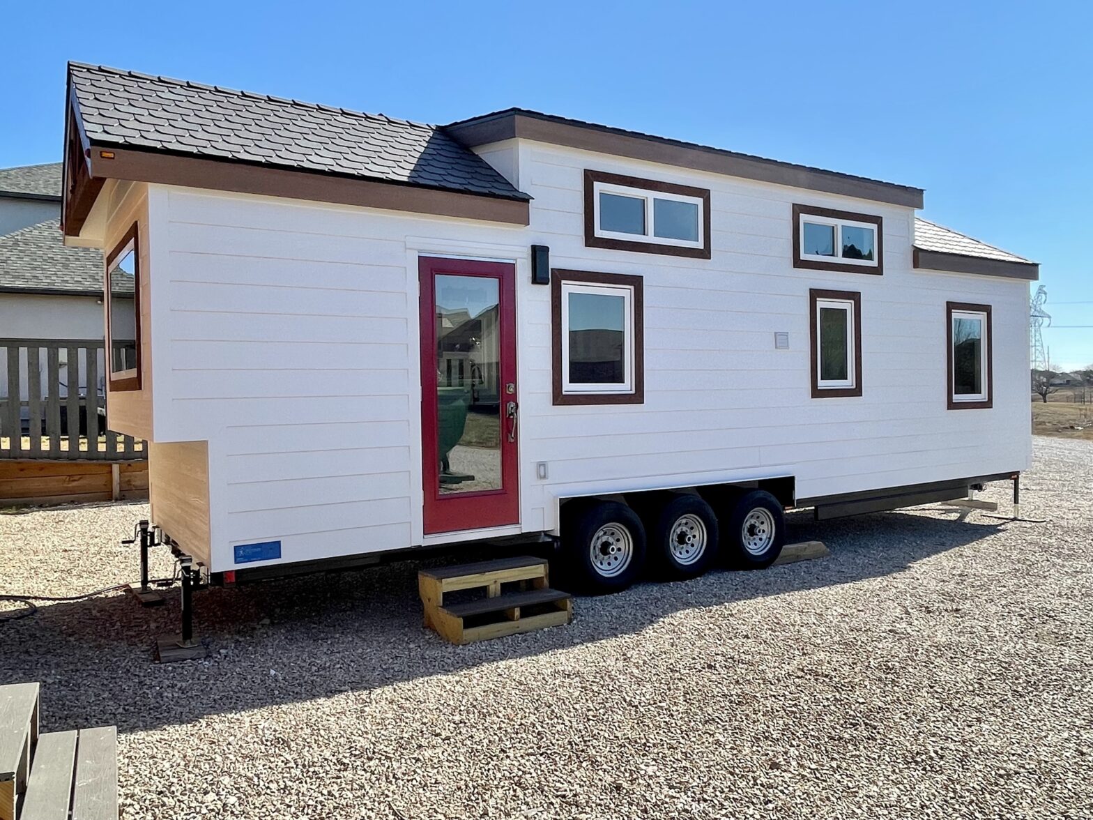 The Oaks On 37 Tiny Home And RV Resort - Decathlon Tiny Homes